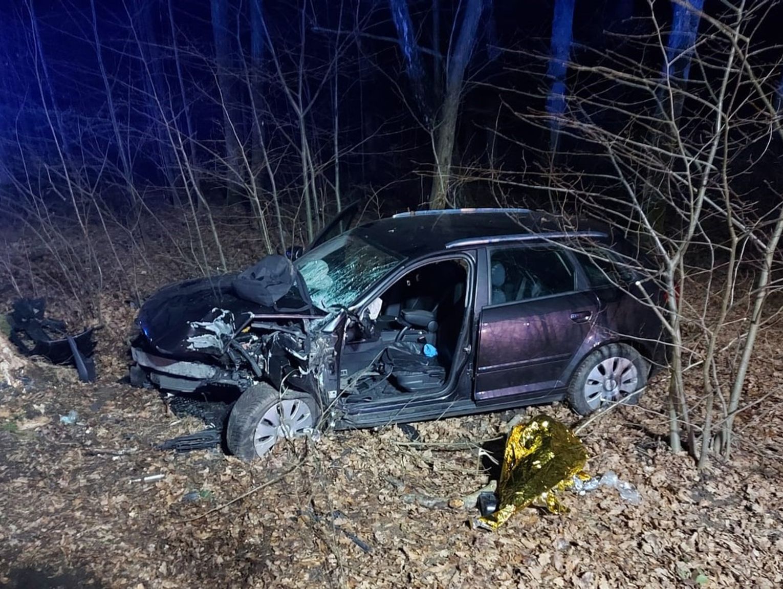 Rajd pijanego kierowcy w Kętach. 35-latek z poważnymi obrażeniami [FOTO]