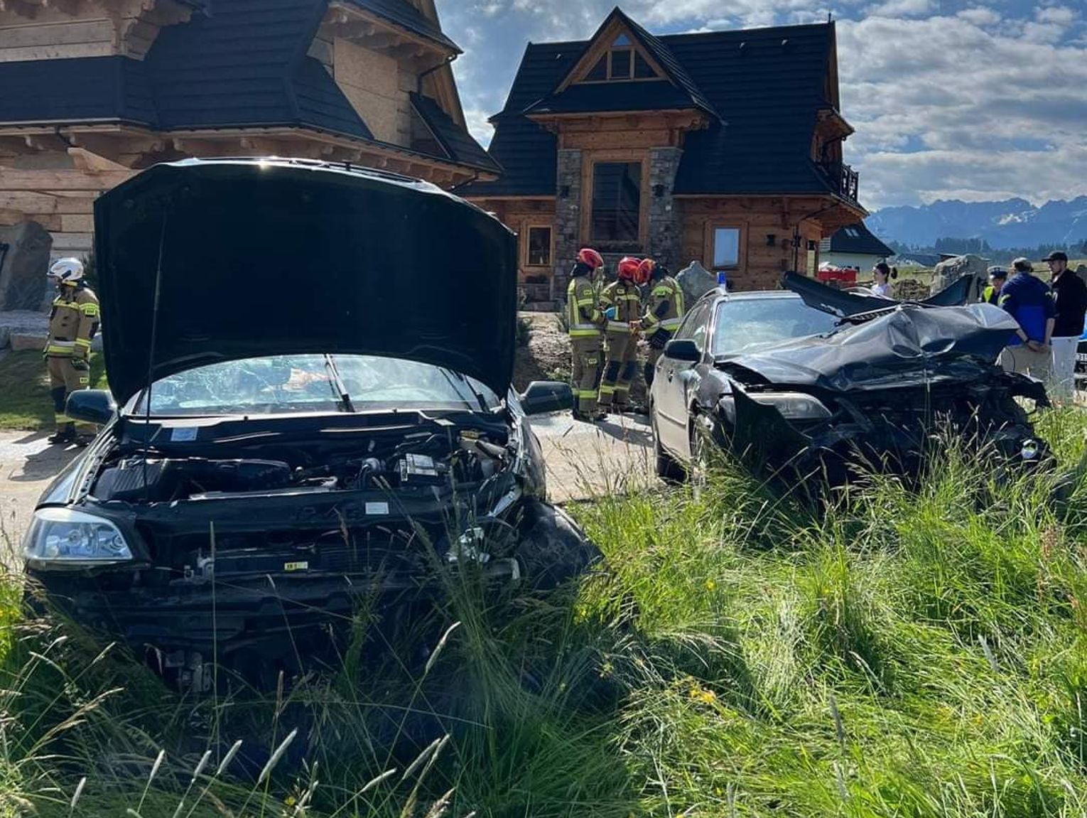 Wypadek drogowy w Nowem Bystrem. Jedna osoba poszkodowana